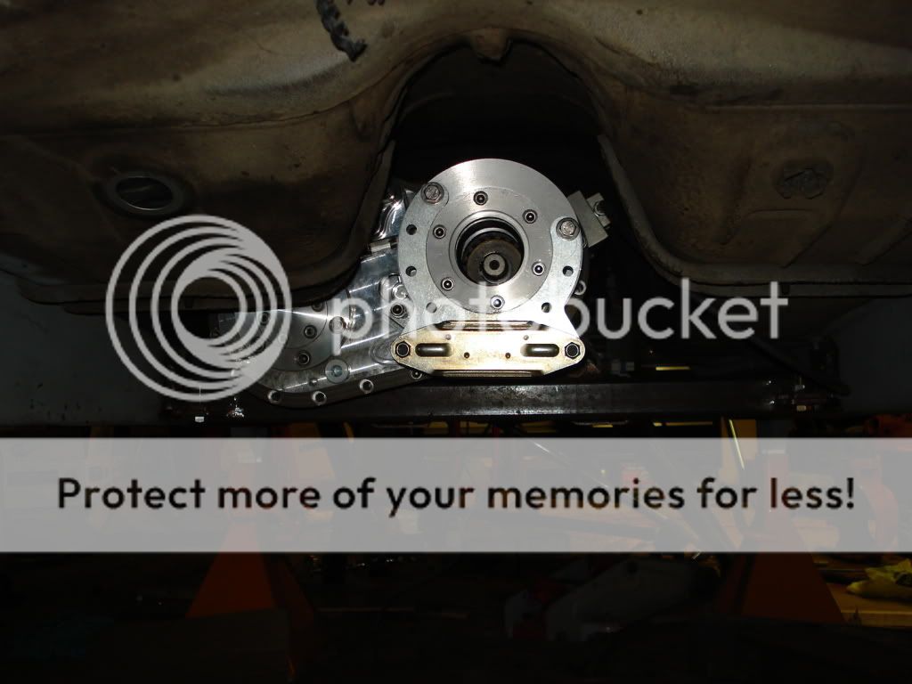 Bolt size in Stak Monster box rear seal cap? | Pirate 4x4